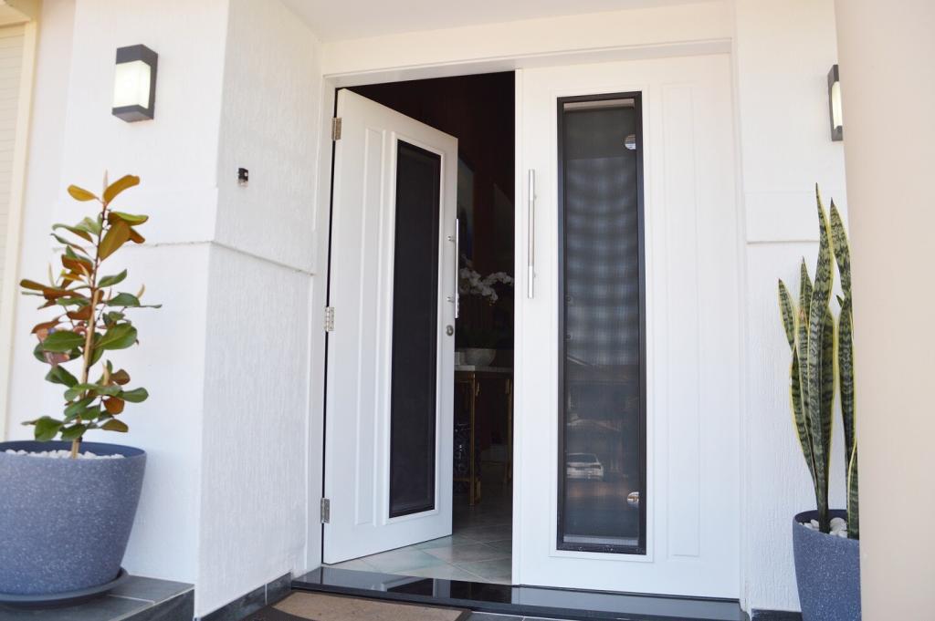 Screen Door Buying Guide - Sliding & Security Options